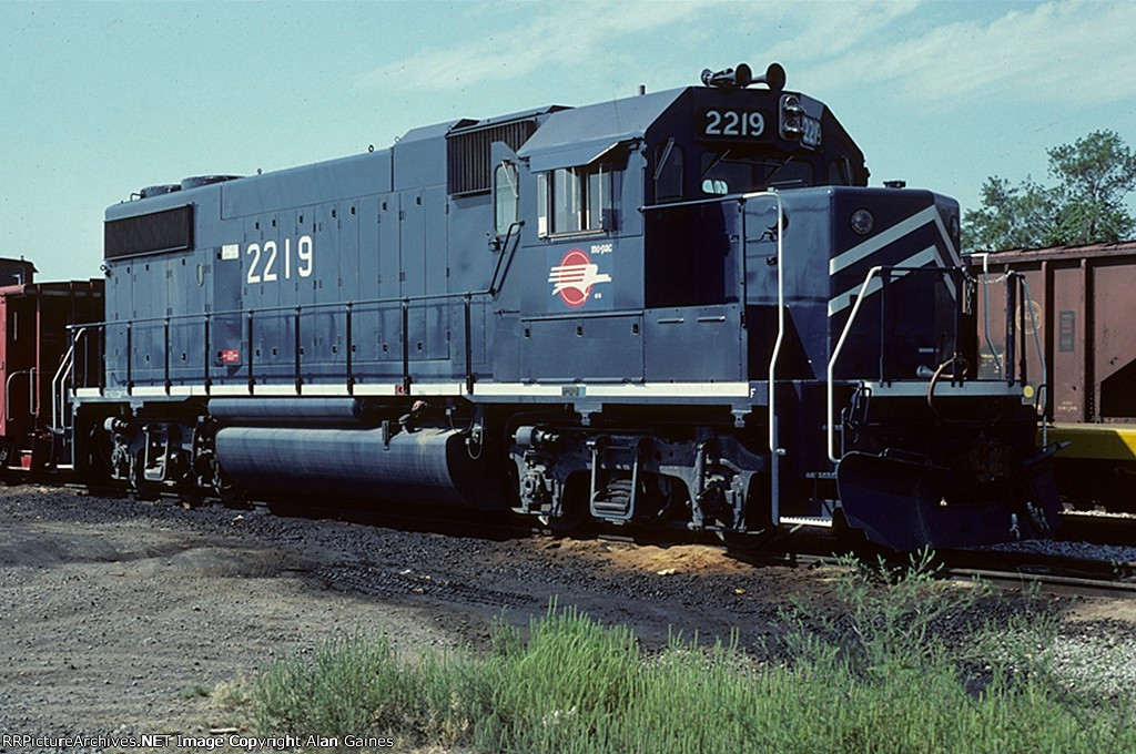 MP GP38-2 2219